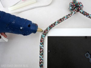 DIY Hanging Frames Tutorial! - Tatertots and Jello