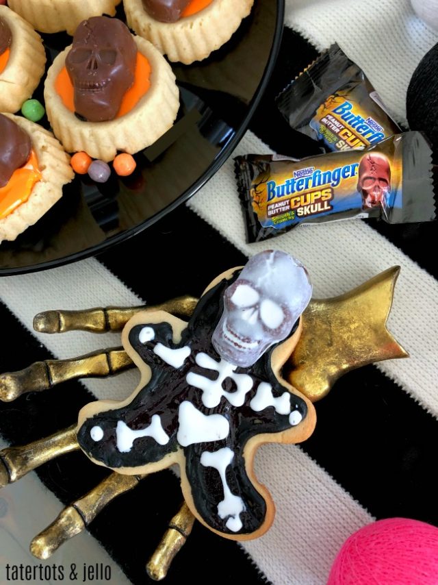 Butterfinger Skeleton Cookie Cups - make the BEST skeleton cookies