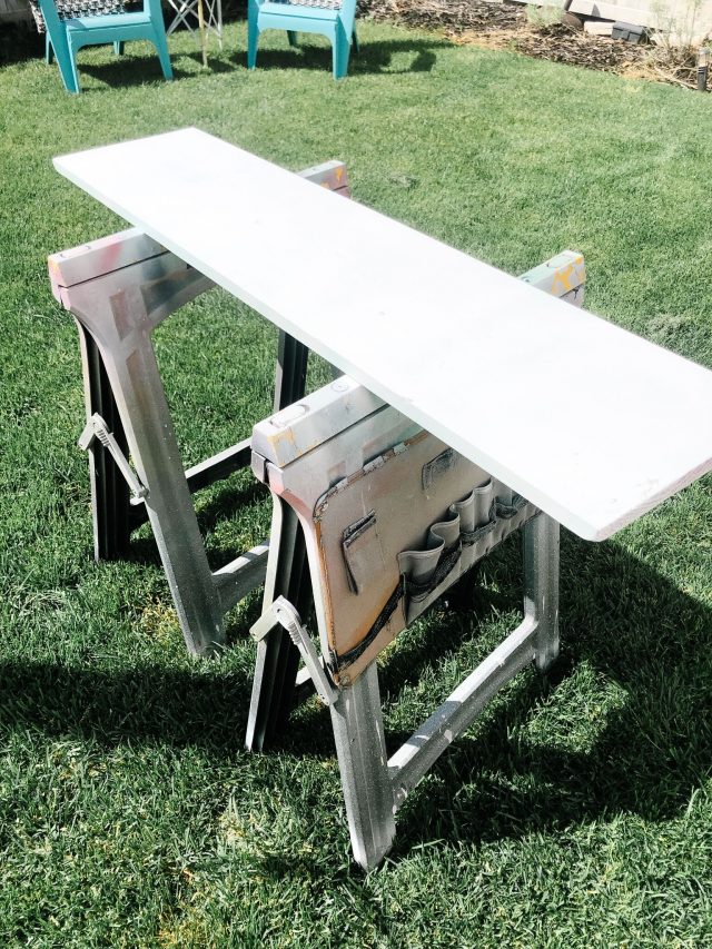 Make a GIANT Patriotic Flag Sign + 17 GIANT DIY Signs to Create!