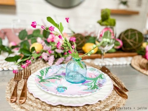 Colorful Spring Cottage Table Setting + 22 Spring Table Ideas!