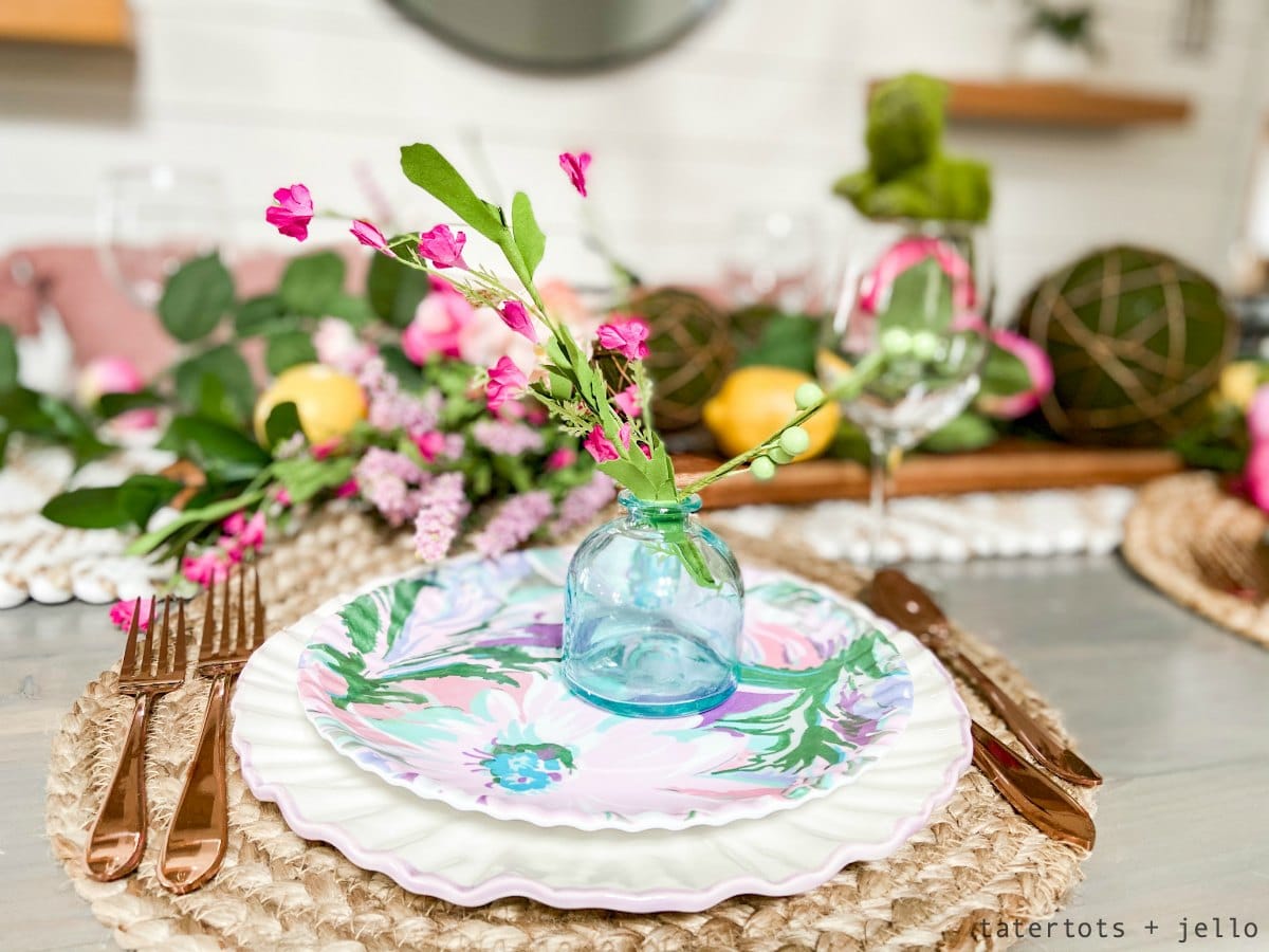 Colorful Spring Cottage Table Setting + 22 Spring Table Ideas!