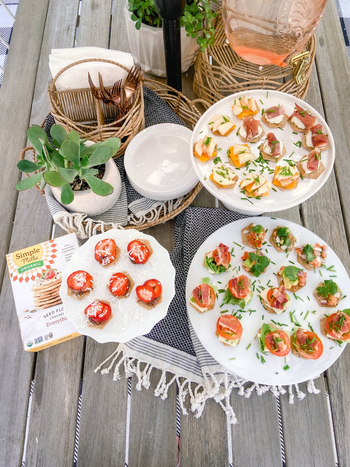 Spring Entertaining and Party Ideas - recipes, decorating and more!