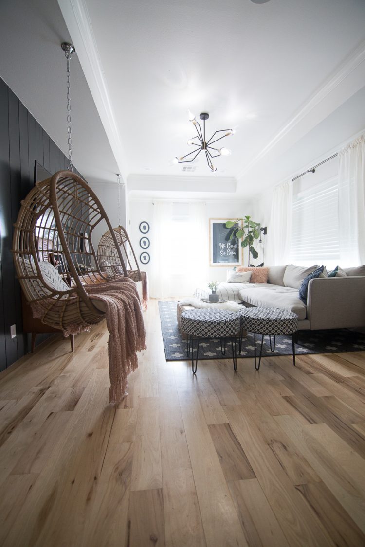 How to Create a Warm and Relaxing Great Room