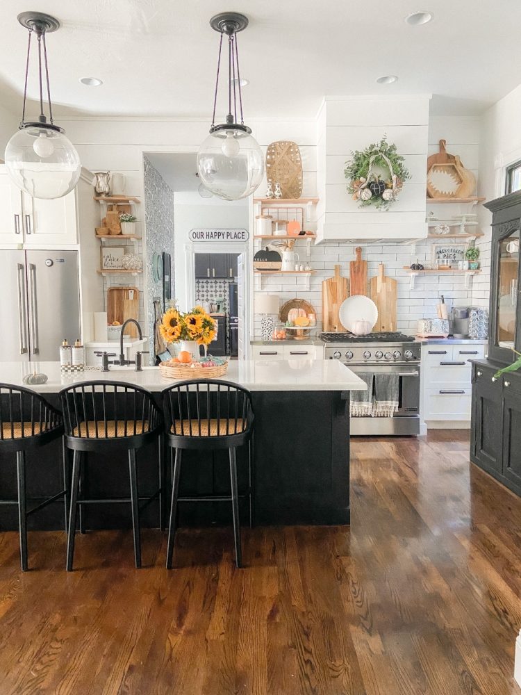 Boho Cottage Fall Decorating Ideas