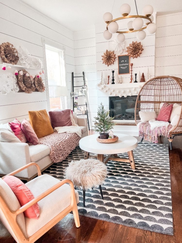 Cozy Winter Decorating Ideas - DIY and ideas to make your home cozy!