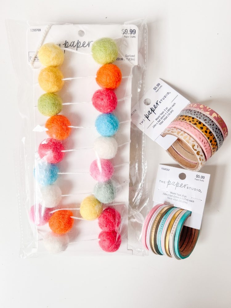 Easy 5-Minute Gift Tags - brighten someone's day with this idea!