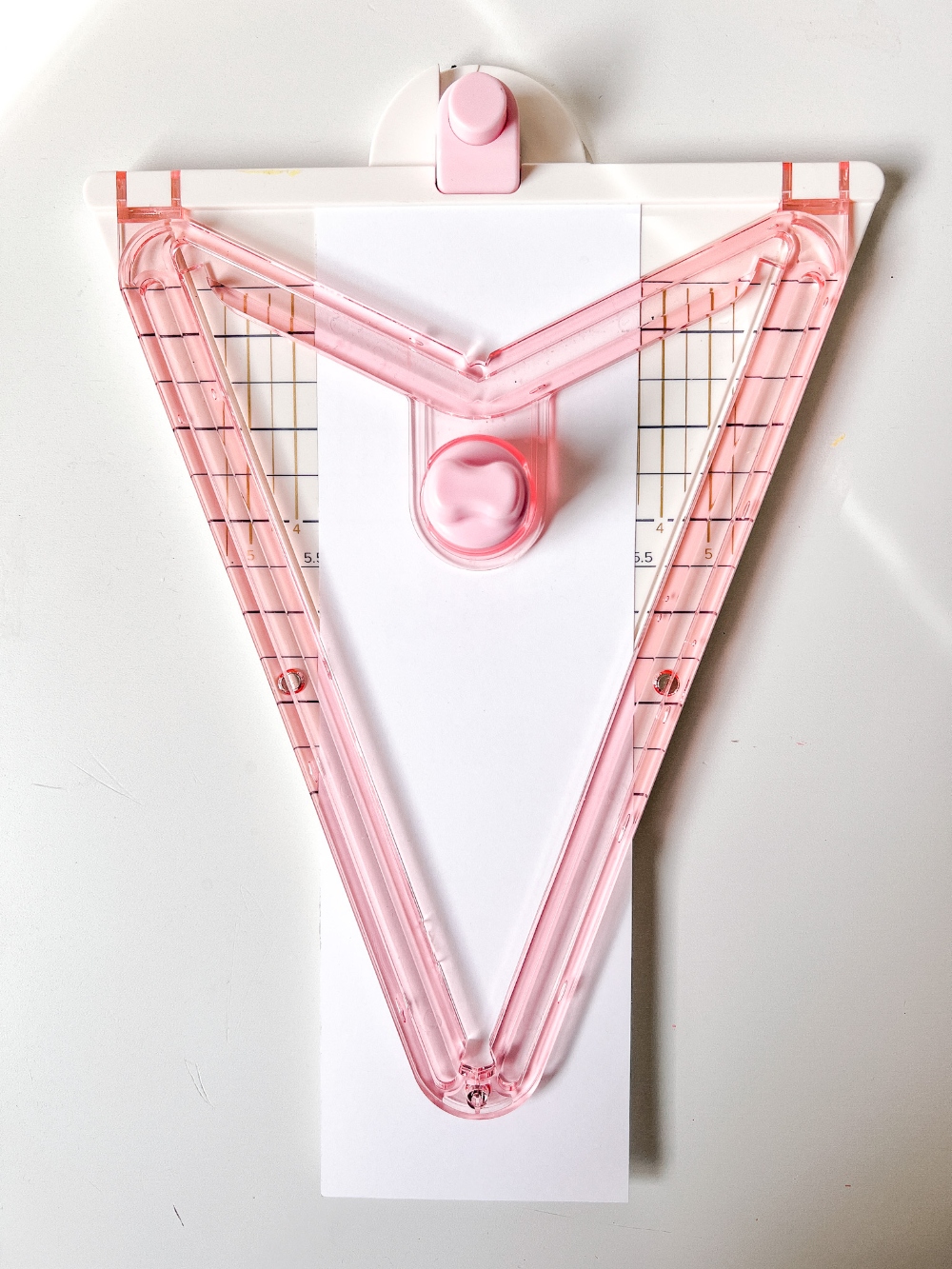 Easy 5-Minute Gift Tags - brighten someone's day with this idea!