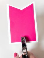 Easy 5-Minute Gift Tags - brighten someone's day with this idea!