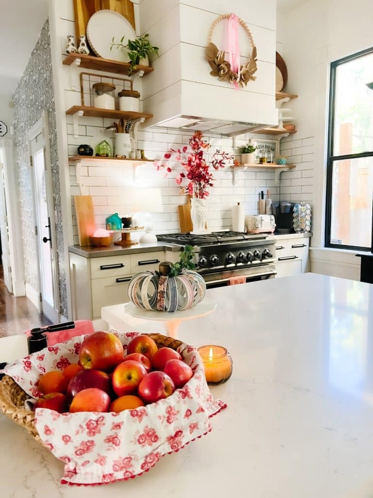 Warm and Cozy Fall Cottage Tour - Tatertots and Jello