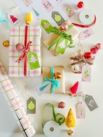 9 Bright Printable Holiday Gift Tags - so easy to print off and use!