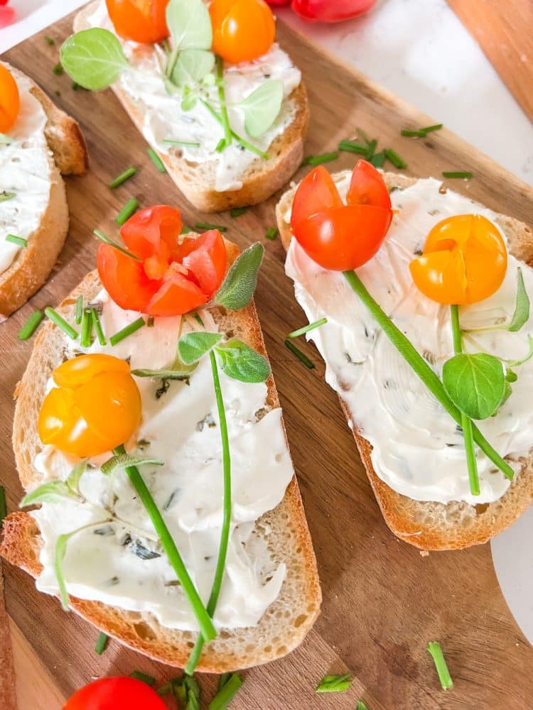 Spring Brunch Tulip Toast - Tatertots and Jello