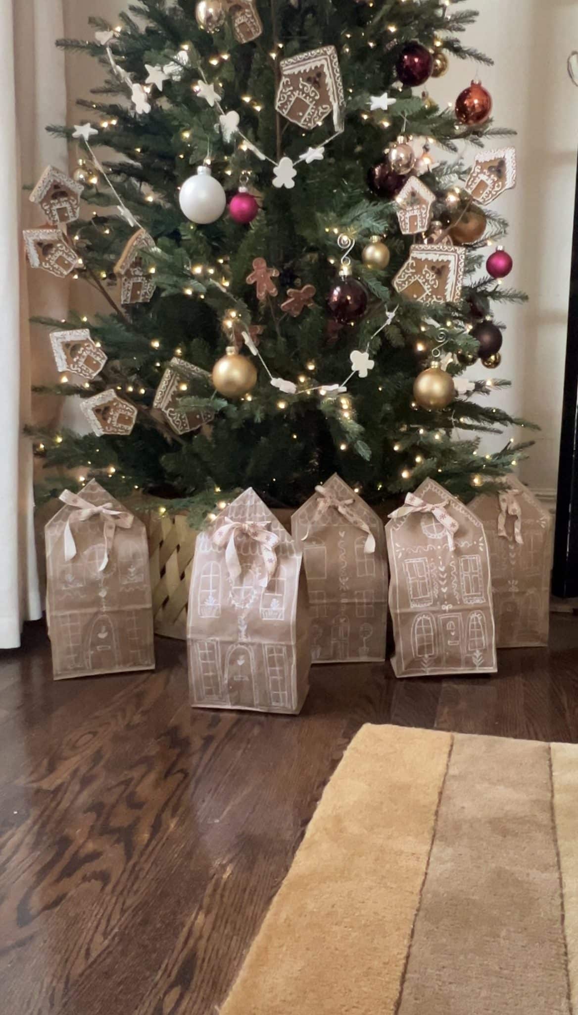 Make DIY Christmas Gingerbread Gift Bags - Tatertots and Jello