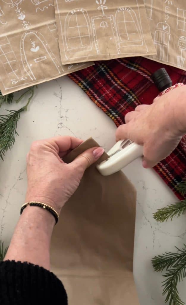 Make DIY Christmas Gingerbread Gift Bags - Tatertots and Jello
