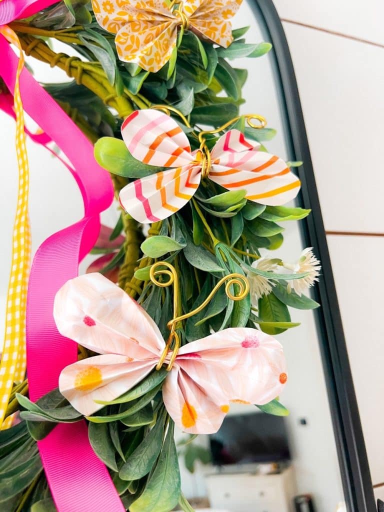 Paper Butterfly Wreath - with free butterfly template!