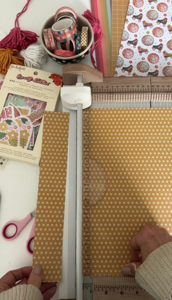 Kids Craft: DIY Tassel Bookmarks - encourage your kids to read!