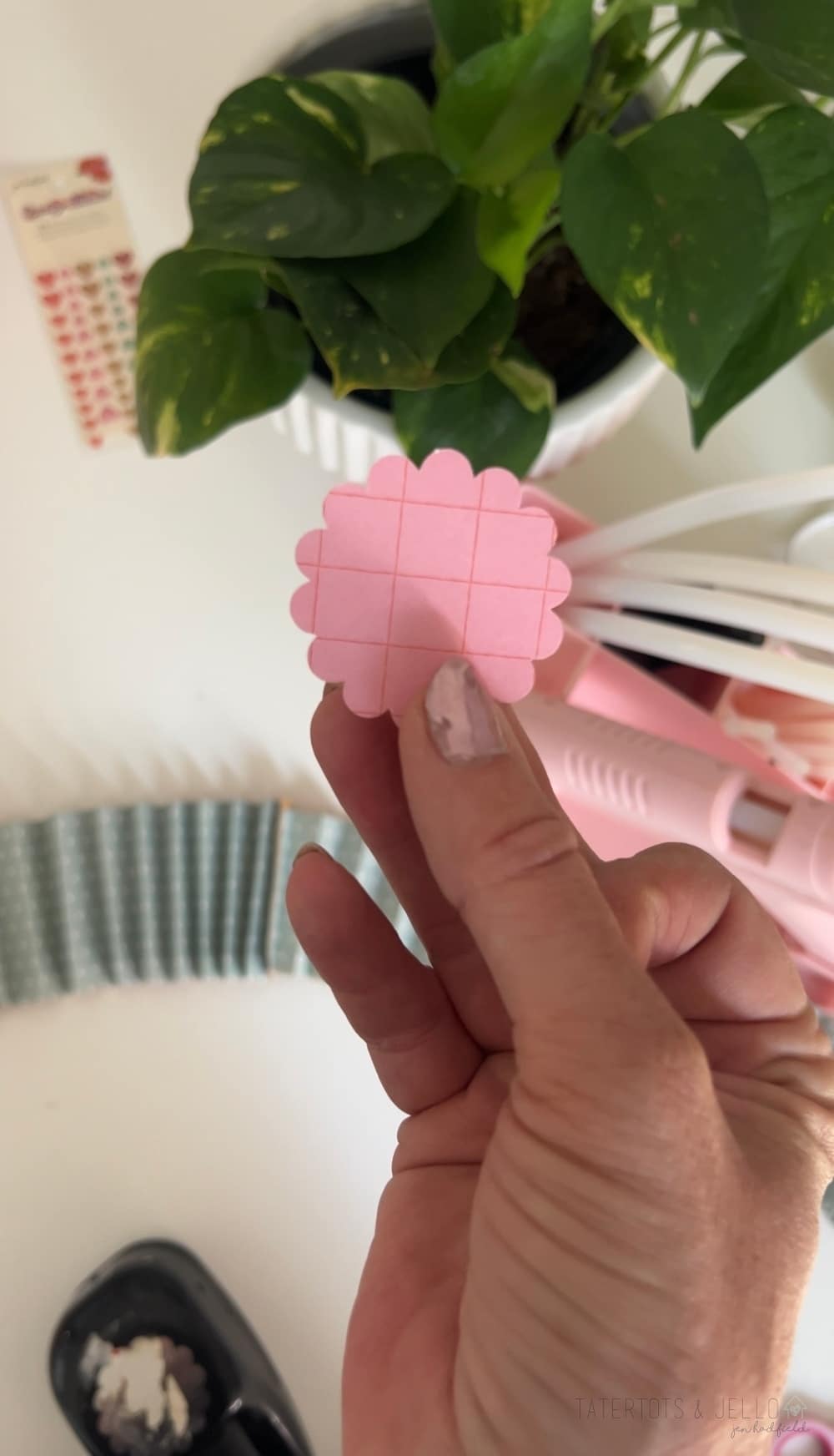 Turn Scrapbook Paper into Party Medallions with Scrapbook Paper