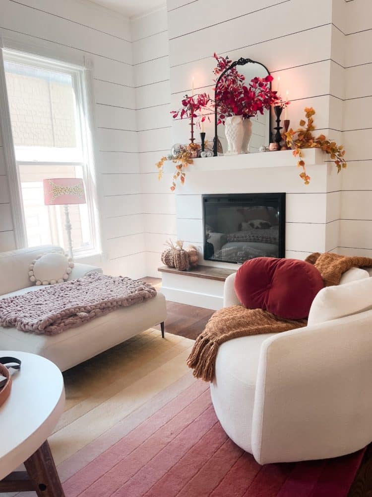 Cozy Fall Home Ideas - simple ways to add fall to your home!