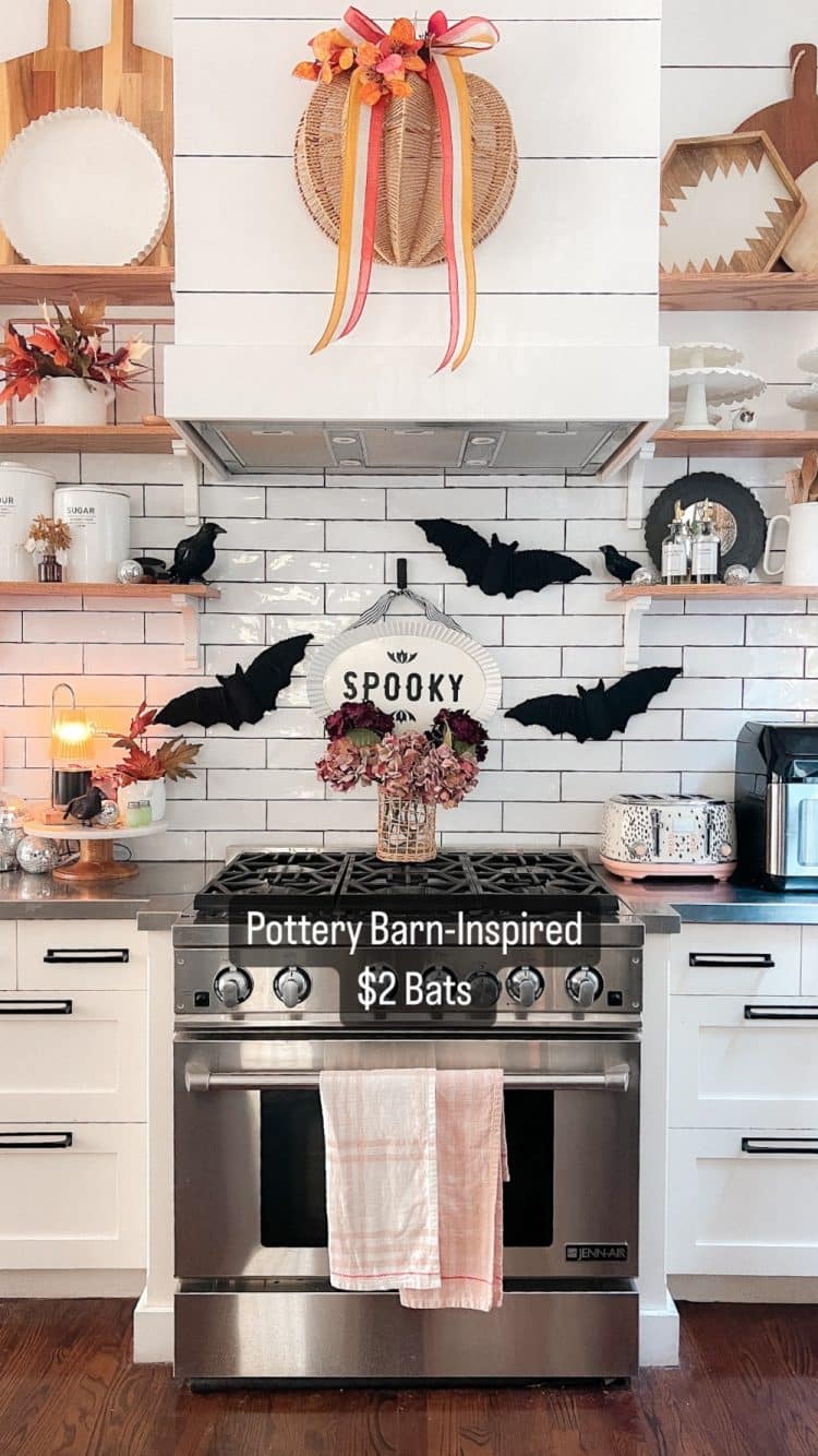 How to Make $2 Pottery Barn-Inspired Bats - easy Halloween decor