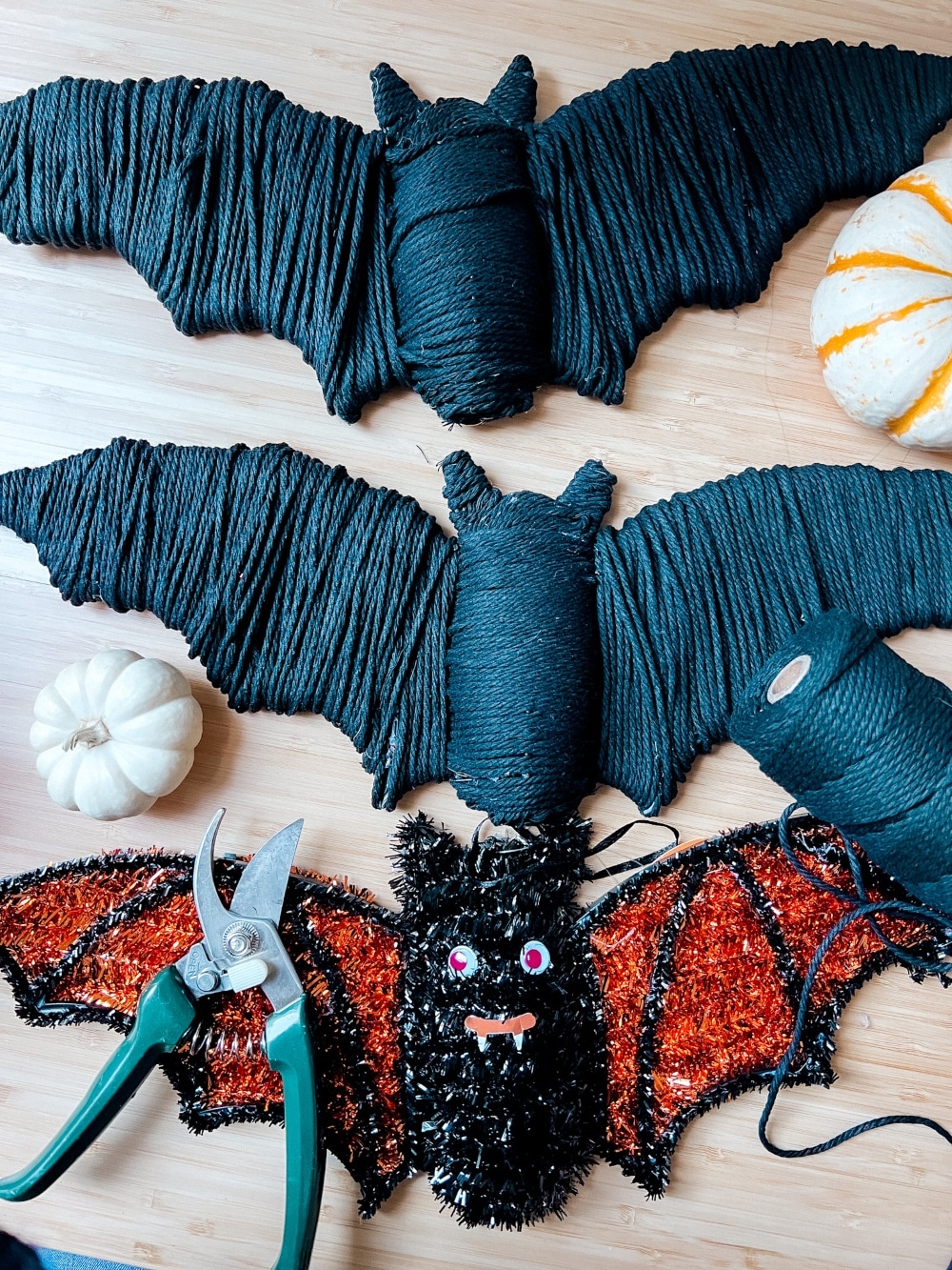 How to Make $2 Pottery Barn-Inspired Bats - easy Halloween decor