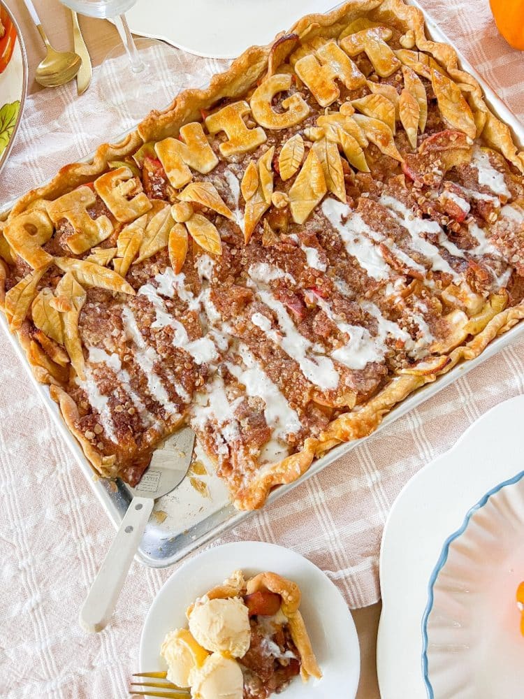 Slab Apple Pie with Streusel Topping - perfect for Thanksgiving!