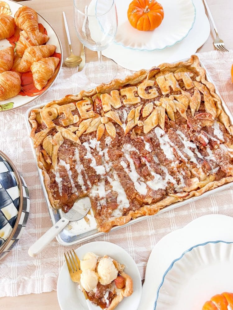 Slab Apple Pie with Streusel Topping - perfect for Thanksgiving!