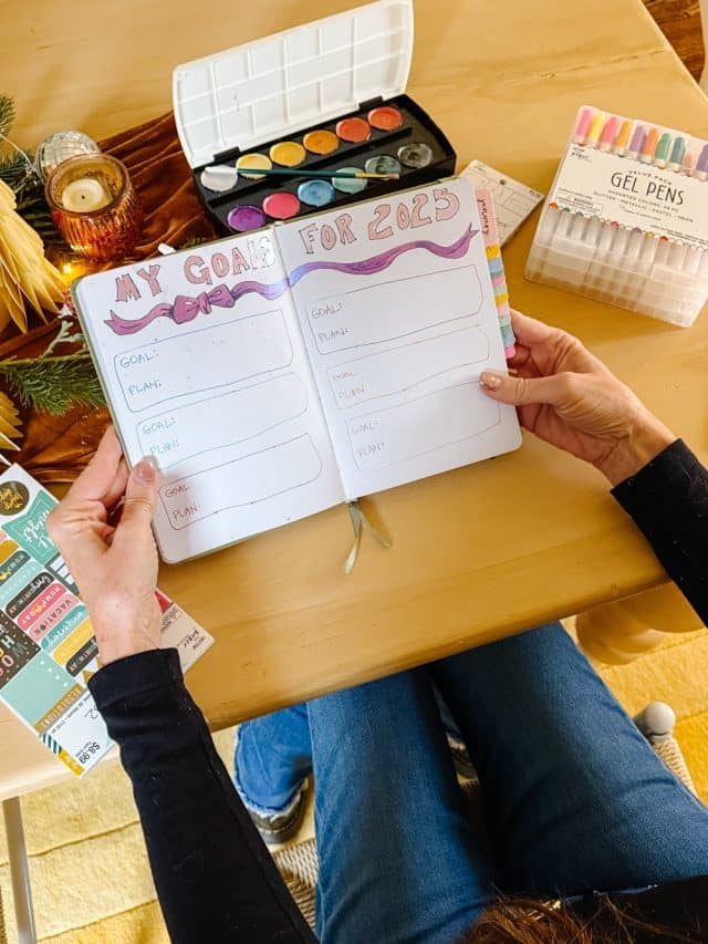 Make a Bullet Journal for the New Year - bestie journal nights!