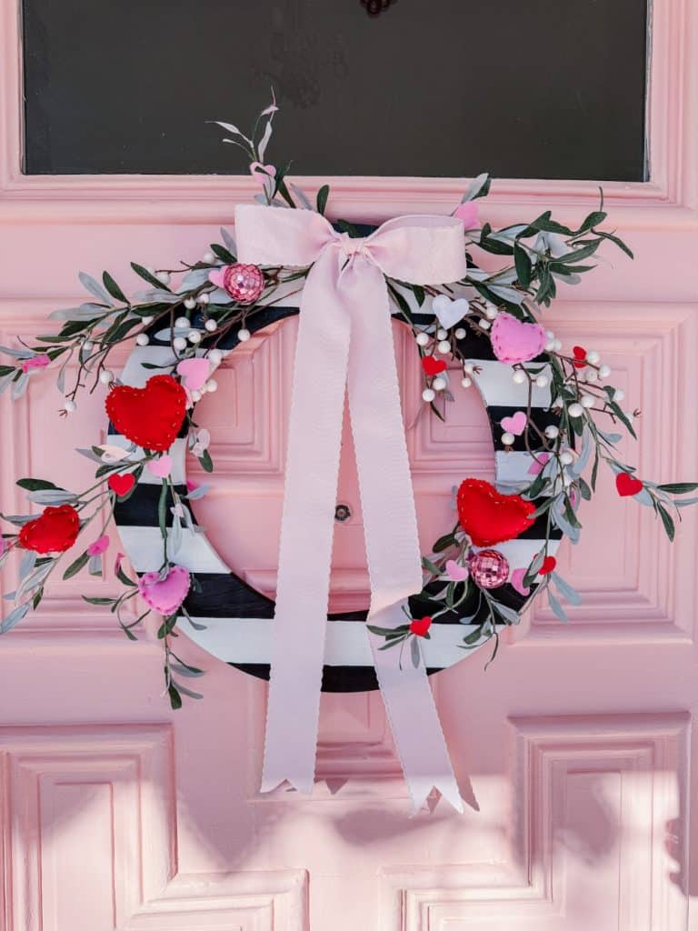 DIY Valentine's Day Heart Porch - Tatertots and Jello